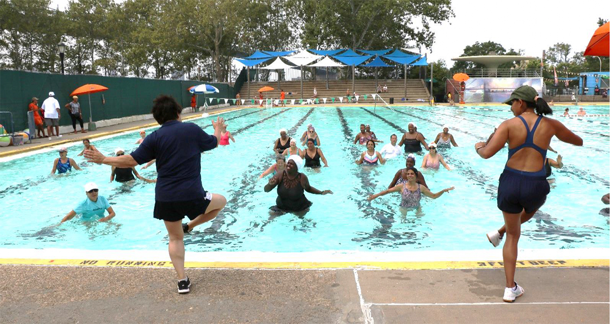 Senior Splash : NYC Parks