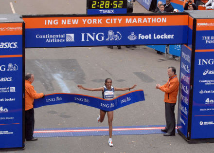 First place women's runner, Ethiopian Derartu Tulu : Photo Gallery ...