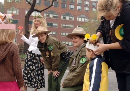 Urban Park Rangers speak to children about flowers : Photo Gallery ...