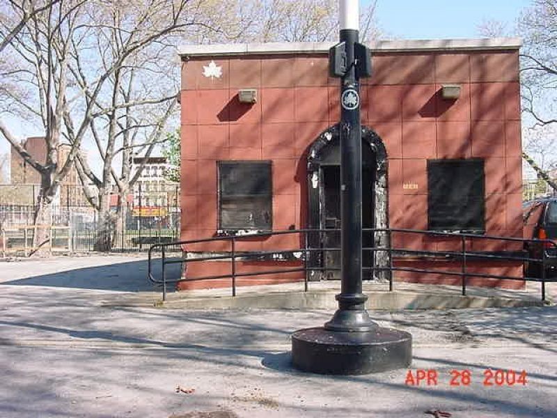 Sternberg Park : NYC Parks