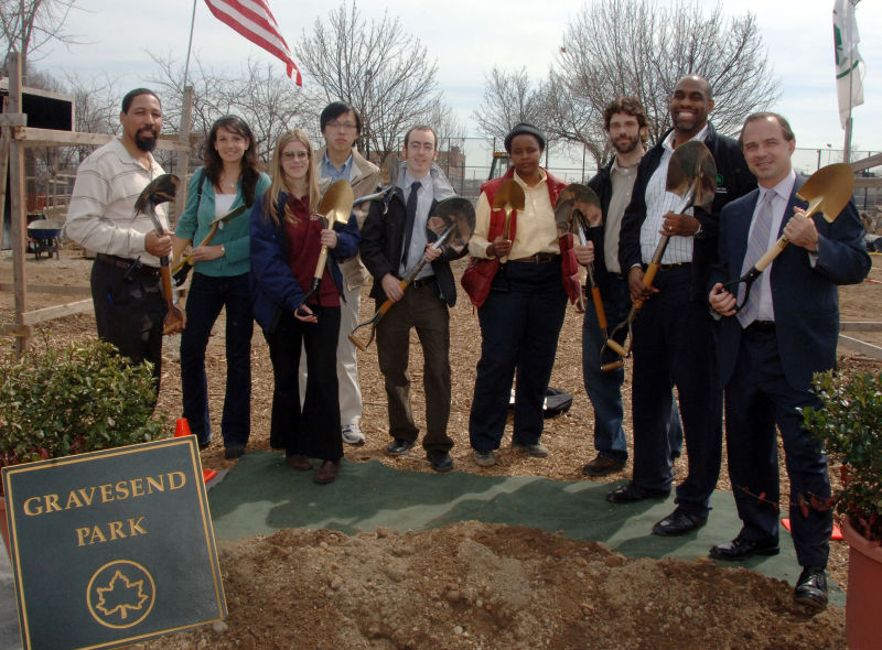 Gravesend Park : NYC Parks