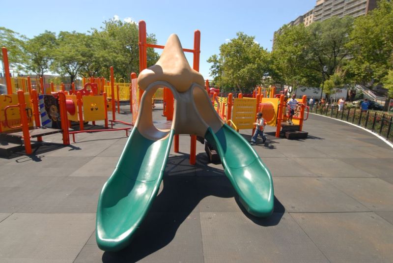 Robert E. Venable Park Images : NYC Parks