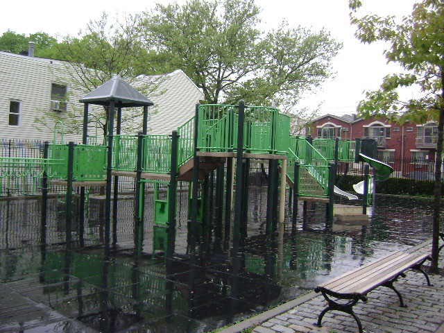 George Walker Jr. Park : NYC Parks