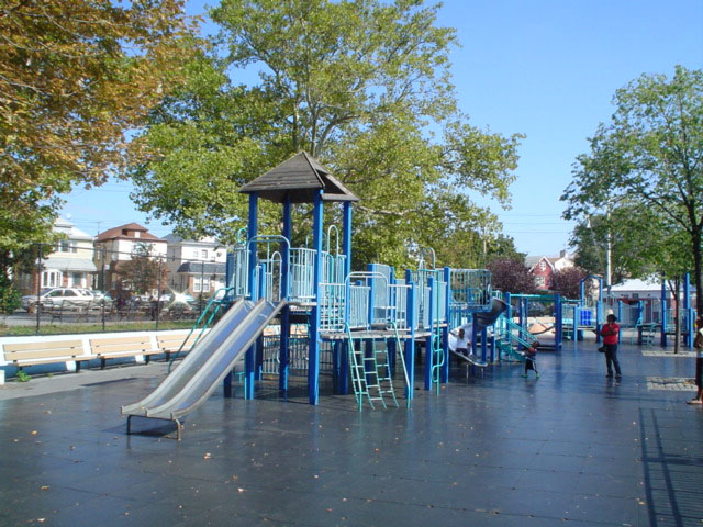 Sarsfield Playground : NYC Parks