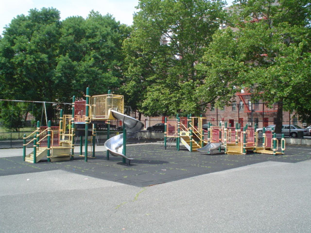 Daniel Boone Playground Highlights : NYC Parks