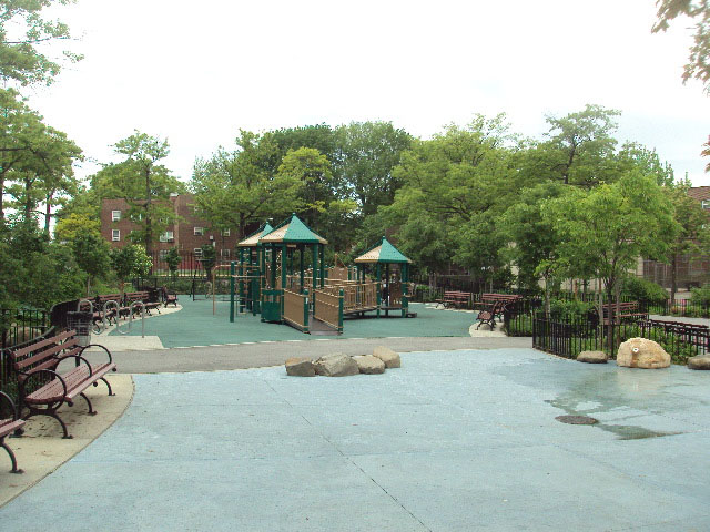 Edenwald Playground Images : NYC Parks