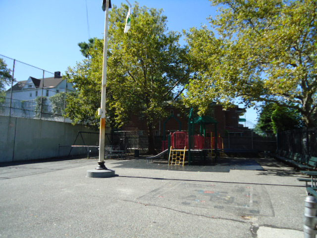 Wakefield Playground Playgrounds : NYC Parks