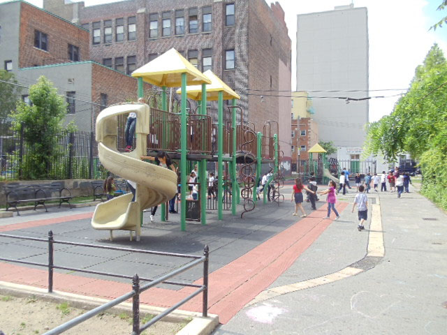 Washington Park Playgrounds : NYC Parks