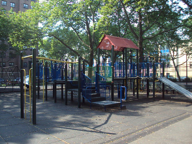 Willis Playground Playgrounds : NYC Parks
