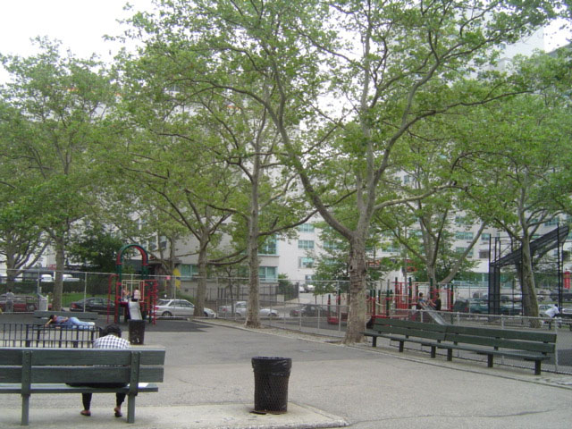 Marx Brothers Playground Highlights : NYC Parks