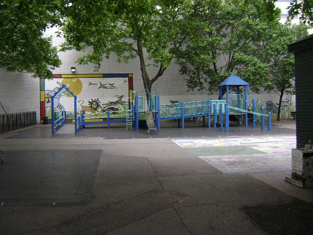 Howard Bennett Playground : NYC Parks