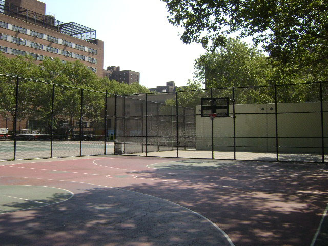 Howard Bennett Playground : NYC Parks