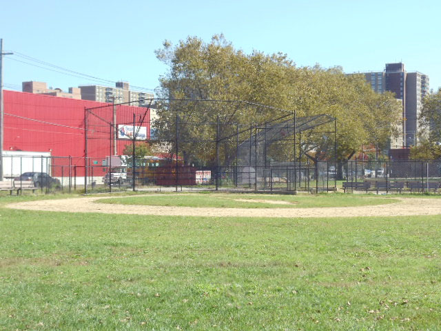 Breukelen Ballfields Highlights : NYC Parks