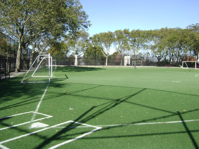 Grover Cleveland Playground Highlights : NYC Parks