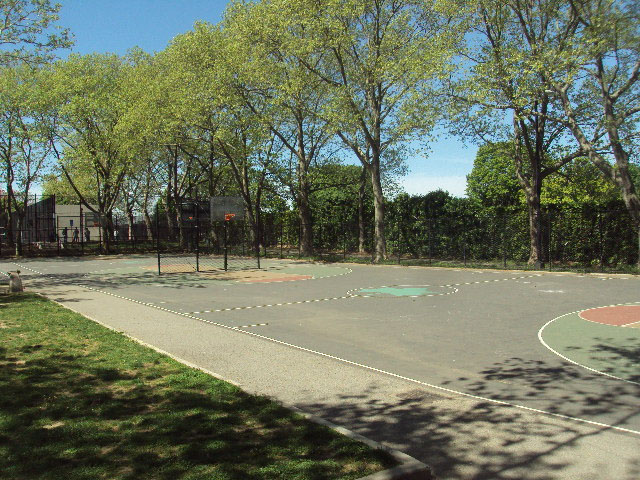 Grover Cleveland Playground Highlights : NYC Parks