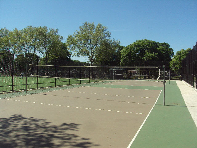 Grover Cleveland Playground Highlights : NYC Parks