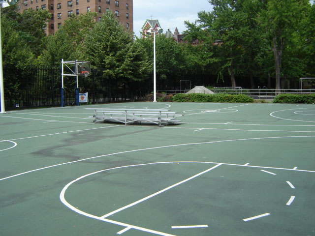 Hamilton Fish Park Outdoor Pools : NYC Parks