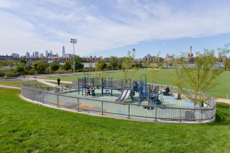Bushwick Inlet Park Images : NYC Parks