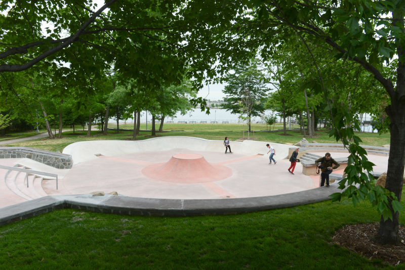 Faber Pool and Park Outdoor Pools : NYC Parks