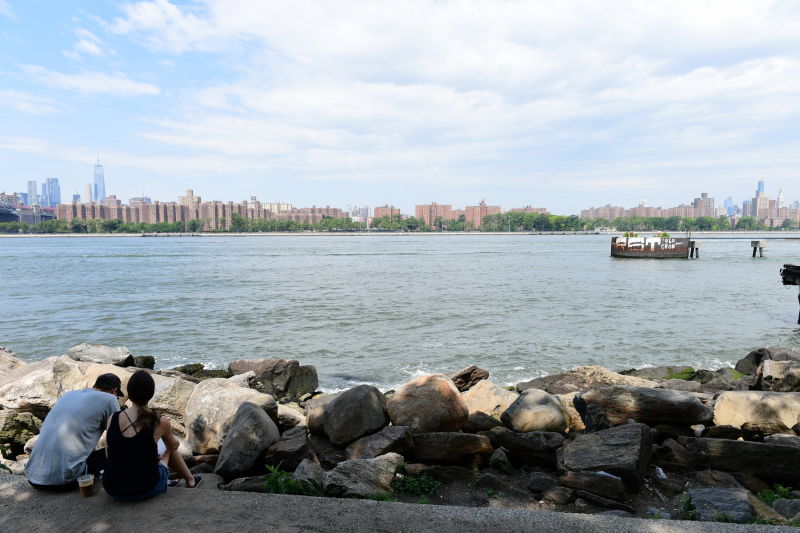 Grand Ferry Park : NYC Parks