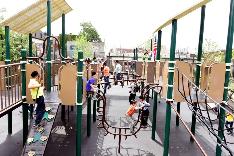 DiGilio Playground Facilities : NYC Parks
