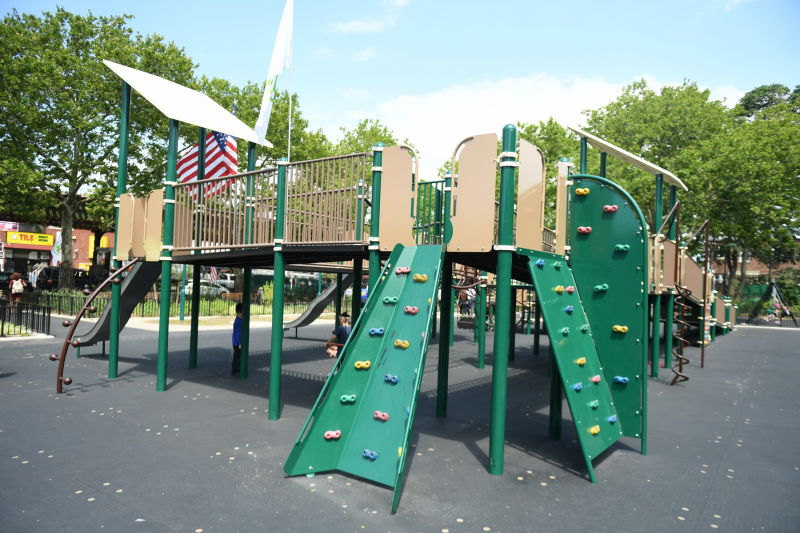 DiGilio Playground Highlights : NYC Parks