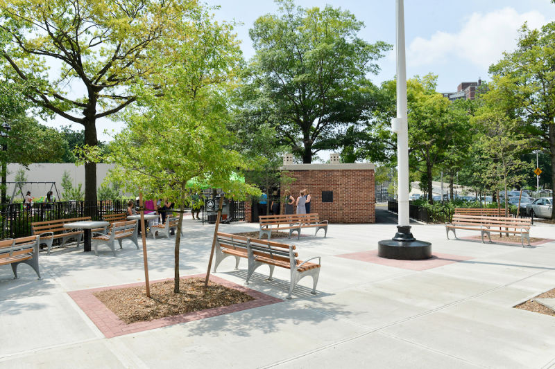 Big Bush Playground : NYC Parks