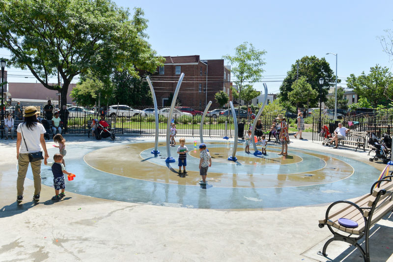 Astoria Heights Playground : NYC Parks