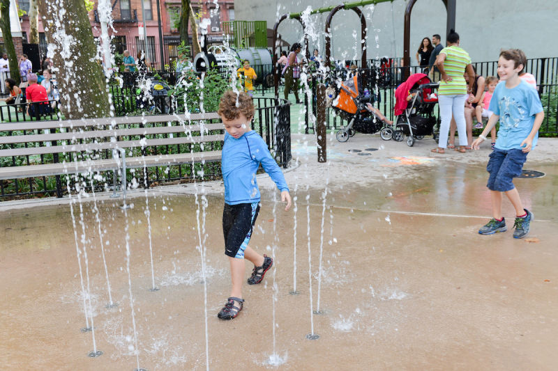 Mathews-Palmer Playground : NYC Parks