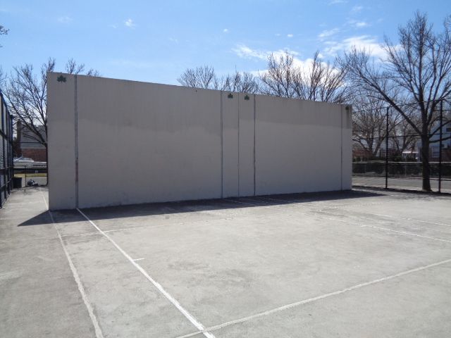 Saul Weprin Playground Public Restrooms : NYC Parks