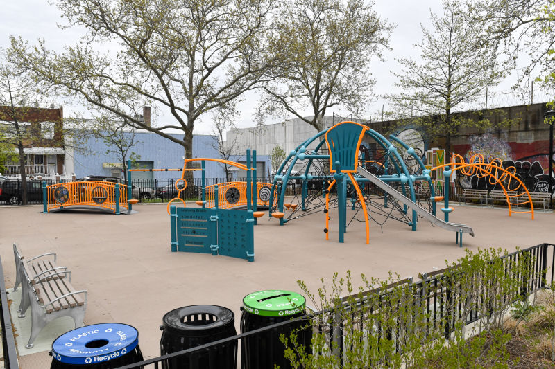 Ten Eyck Playground : NYC Parks