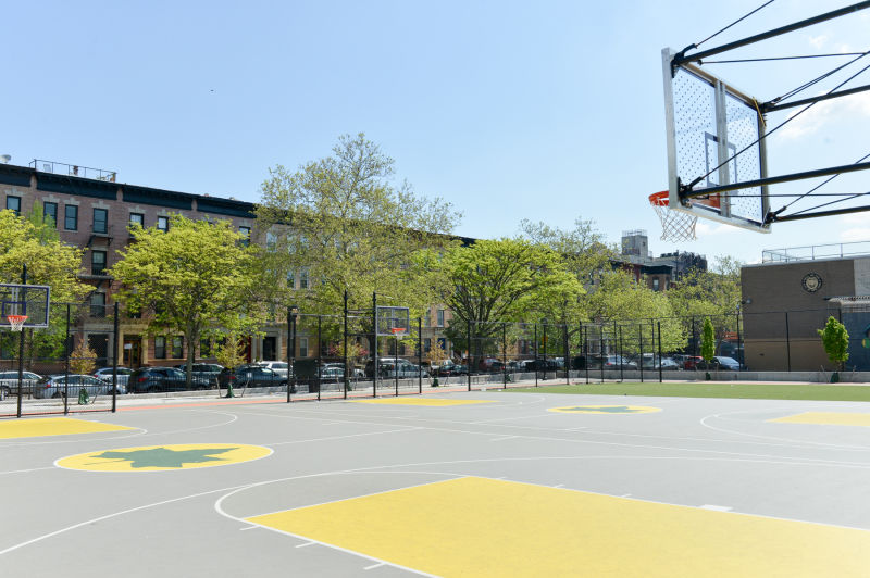 Stroud Playground Highlights : NYC Parks