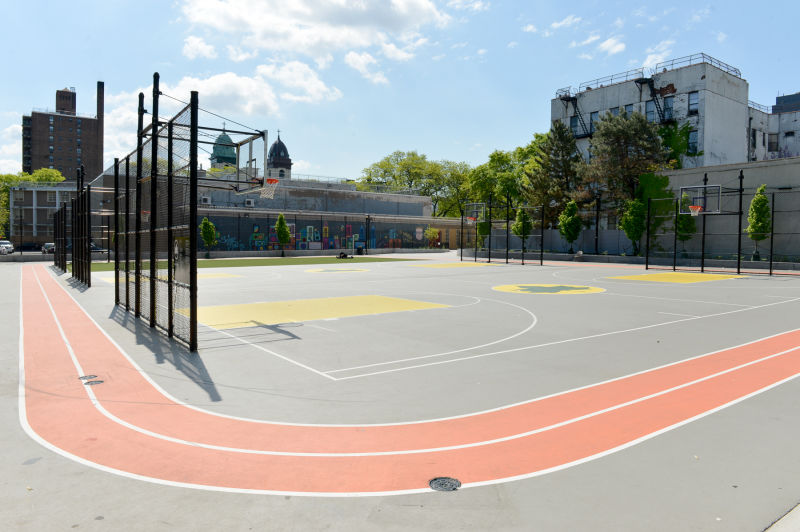 Stroud Playground : NYC Parks