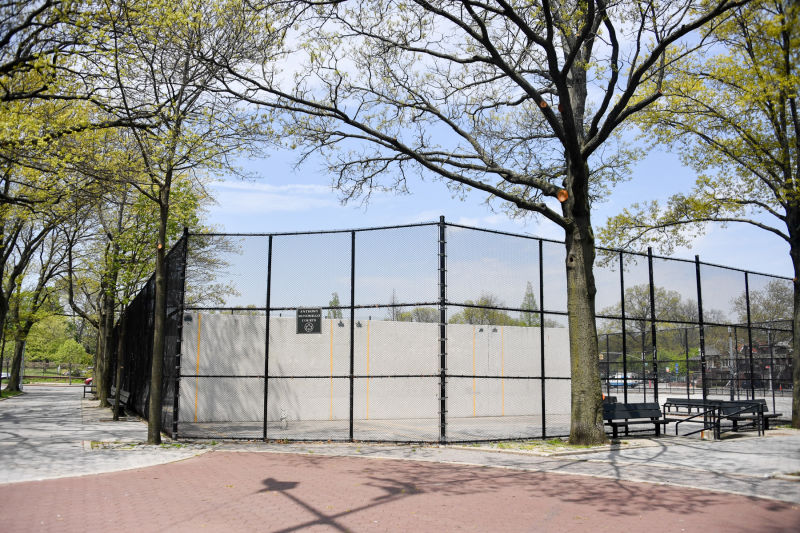Dyker Beach Park Highlights - Anthony Mosomillo Memorial Courts : NYC Parks