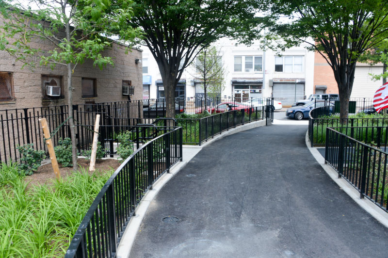 Ennis Playground : NYC Parks
