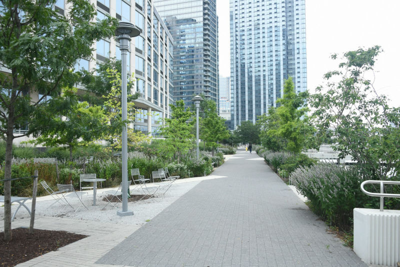 North 5th Street Pier and Park : NYC Parks