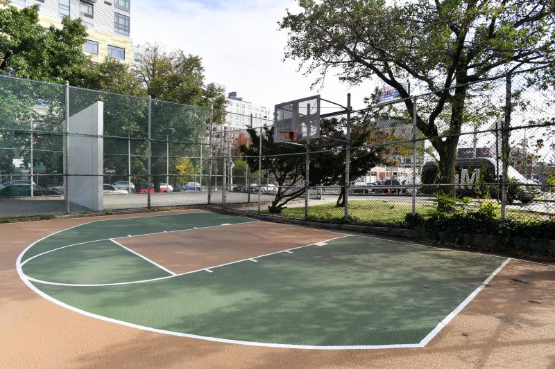 Notorious LIC Park : NYC Parks