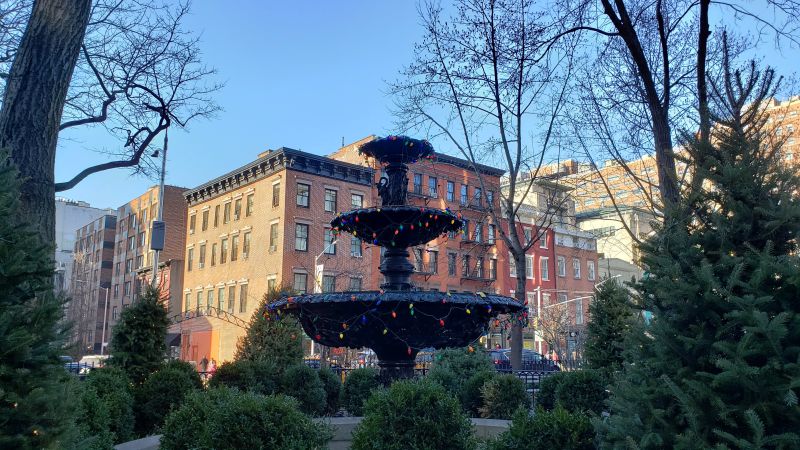 Jackson Square Highlights : NYC Parks