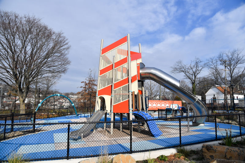 Rev. Dr. Maggie Howard Playground Outdoor Pools : NYC Parks