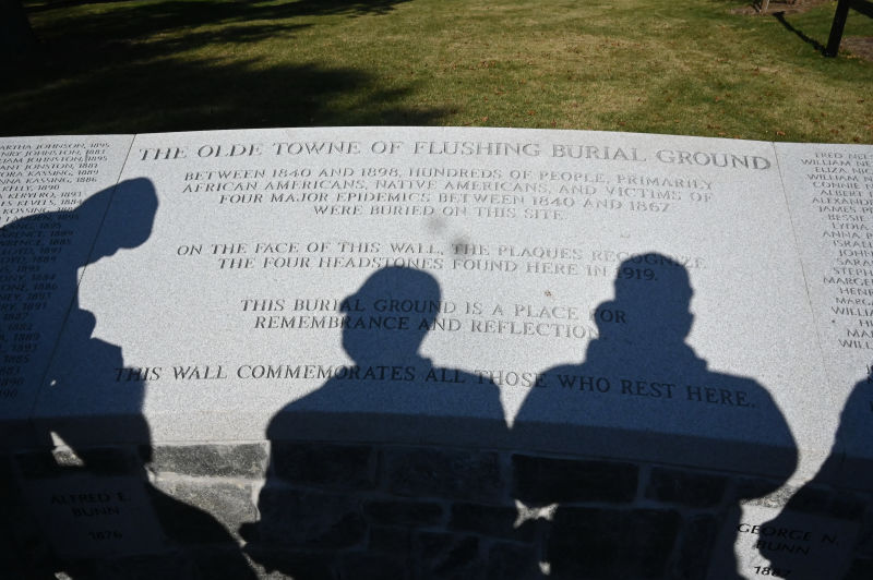 The Olde Towne of Flushing Burial Ground Highlights : NYC Parks