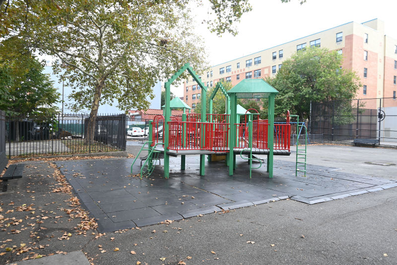 Pontiac Playground : NYC Parks