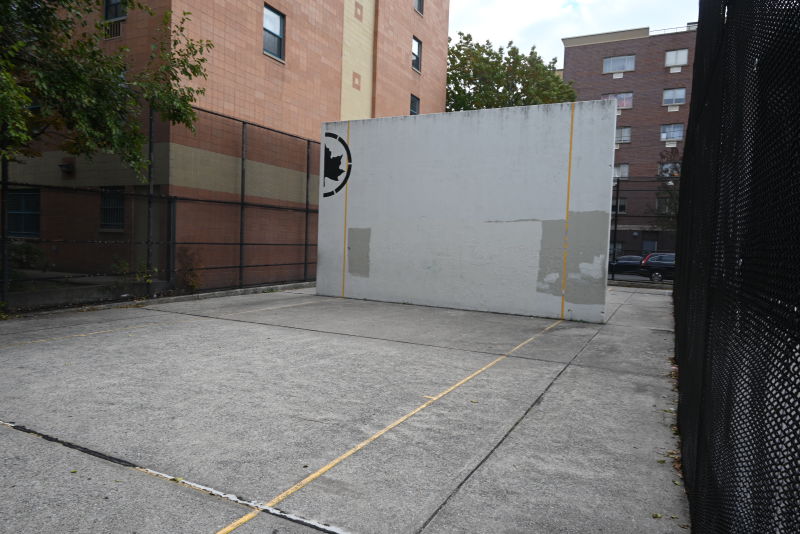 Pontiac Playground Facilities : NYC Parks