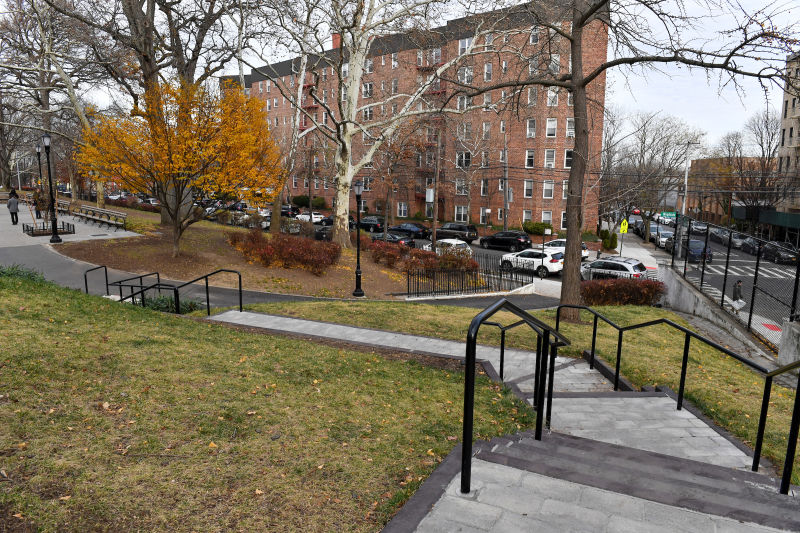 Doughboy Park Monuments - Woodside Doughboy : NYC Parks