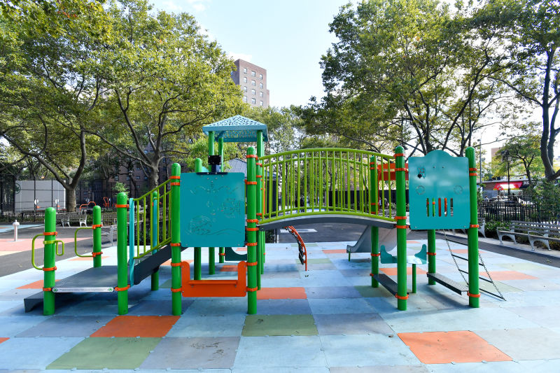 Captain William Harry Thompson Playground Outdoor Pools : NYC Parks