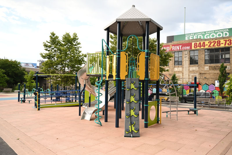 Playground One Thirty Four CXXXIV : NYC Parks