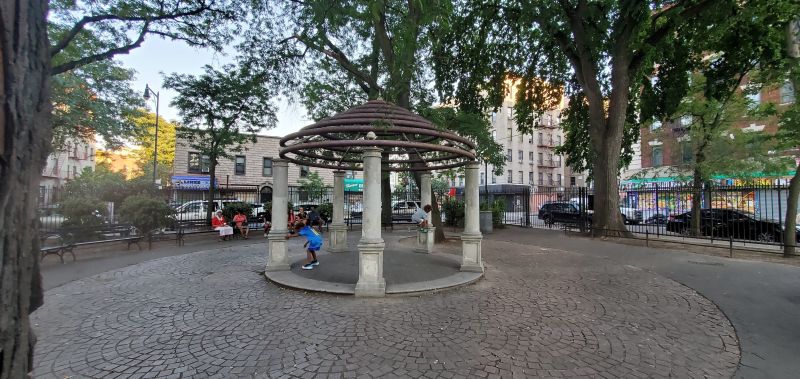 D'Auria-Murphy Triangle Highlights : NYC Parks