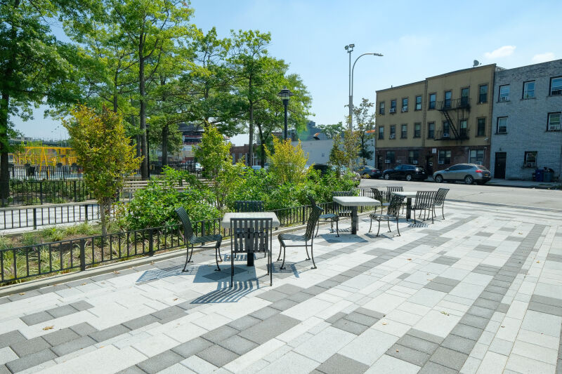 Callahan-Kelly Playground Basketball Courts : NYC Parks