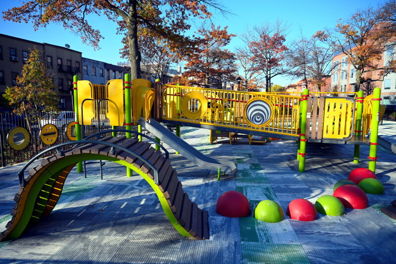 Callahan-Kelly Playground Basketball Courts : NYC Parks