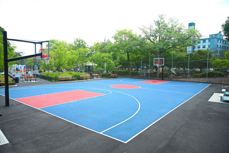 Edenwald Playground Outdoor Pools : NYC Parks