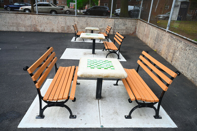 Edenwald Playground Outdoor Pools : NYC Parks